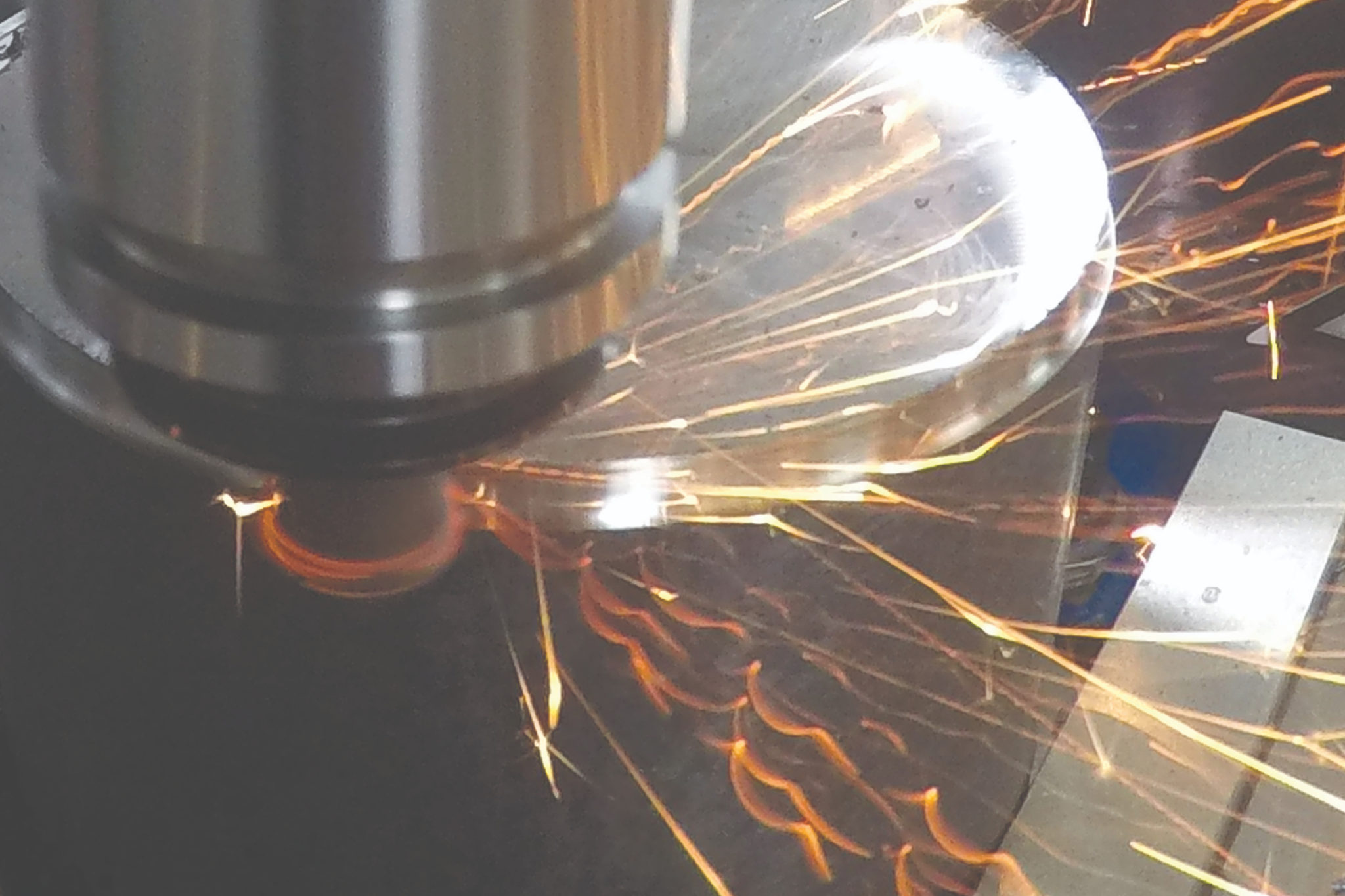 Ceramic End Mill Achieves Long Life and High MRR at Standard Machining ...